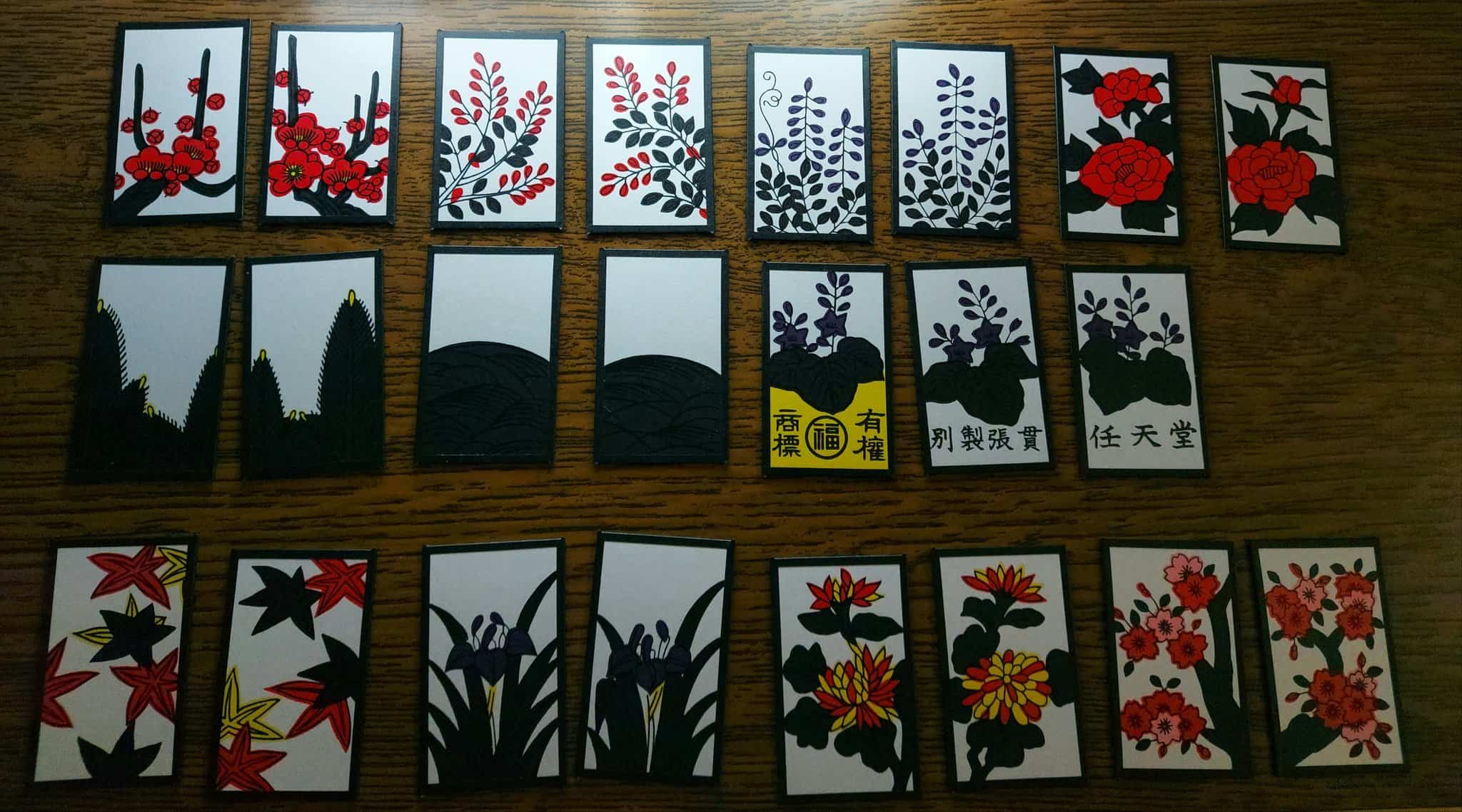 Hanafuda, des cartes, des fleurs et des poèmes